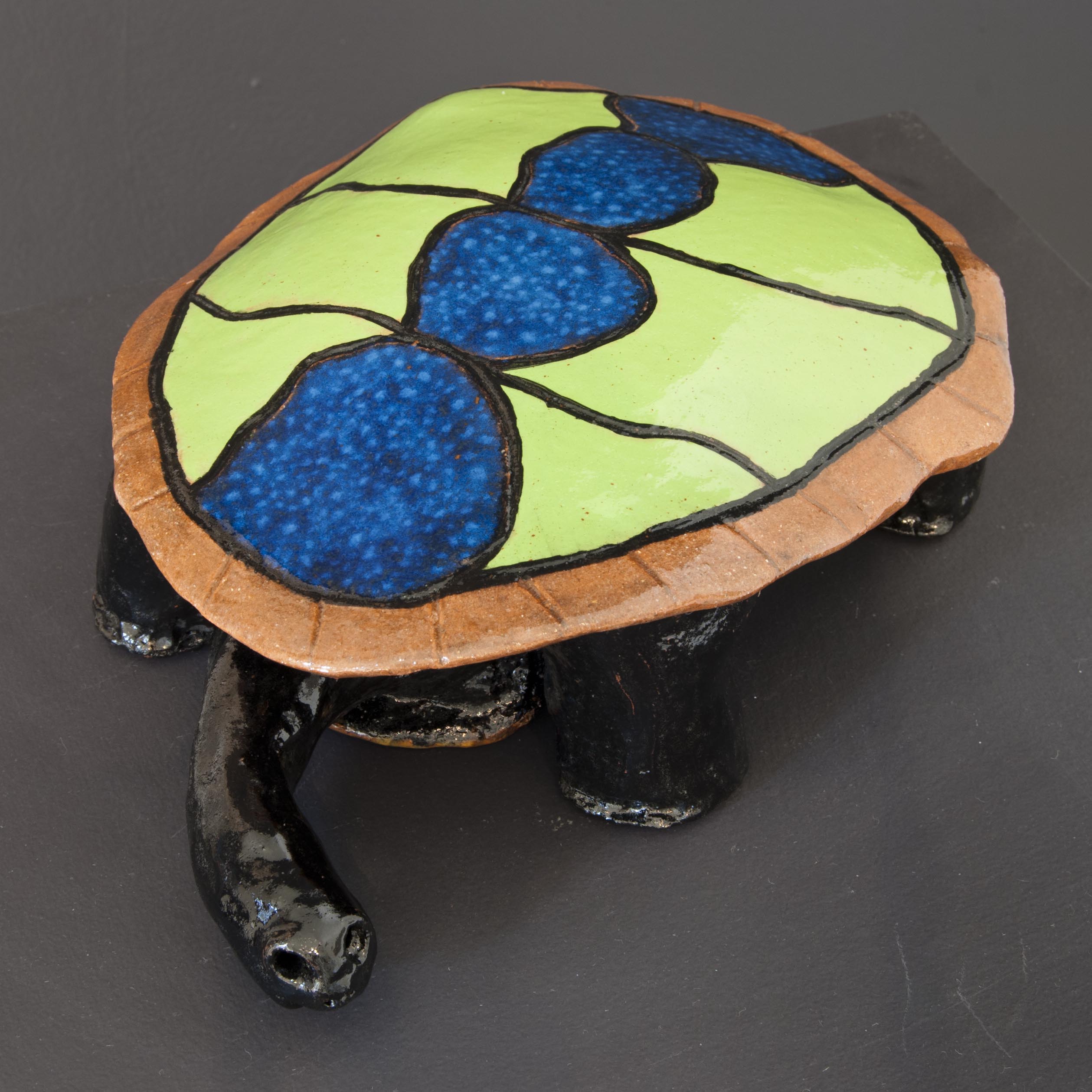 Freda Gilbert, Marie Burns & Shenane Jago | New Ceramics 2014 ...