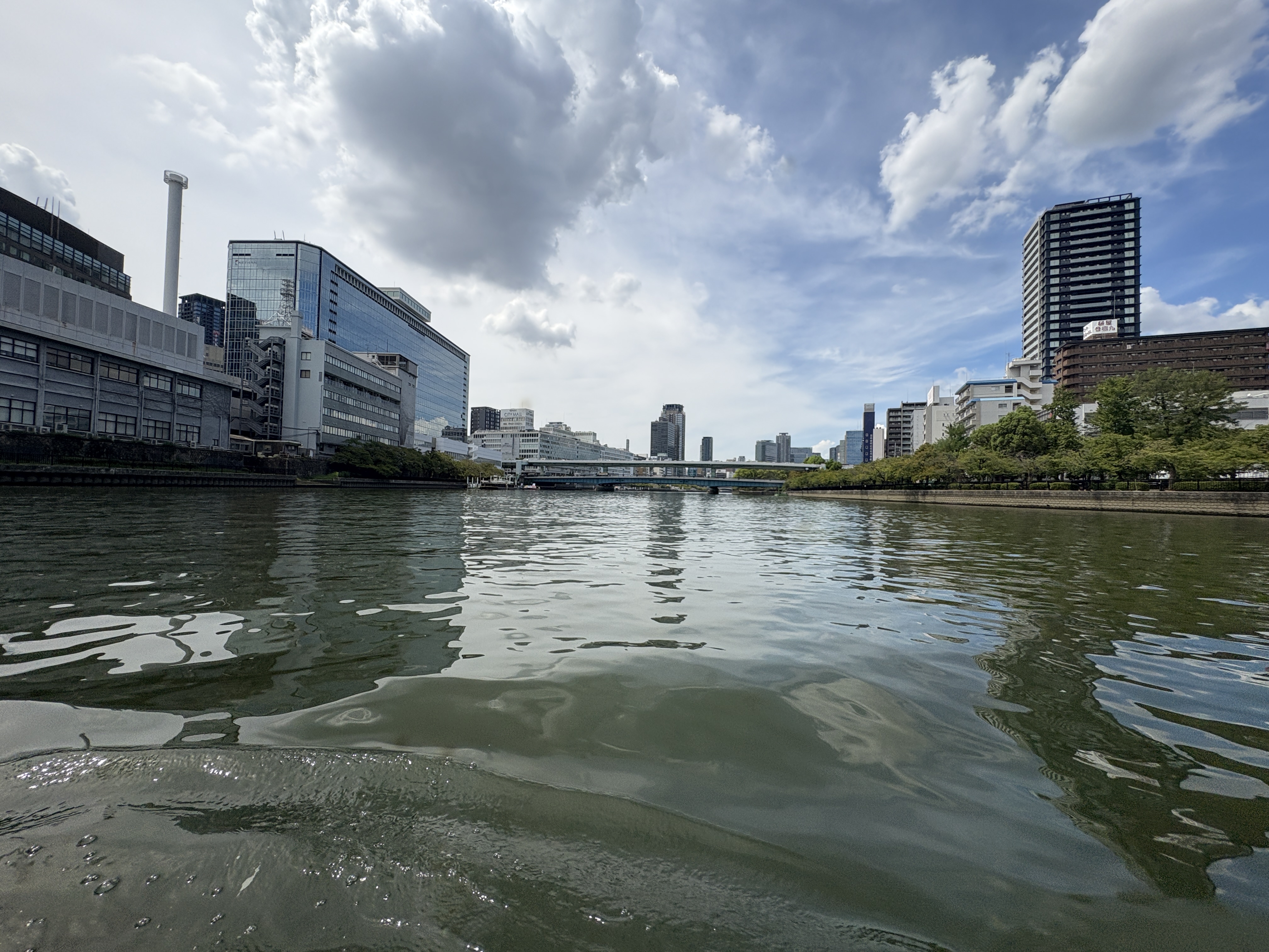 【水都大阪の定番クルーズ】アクアライナー周遊コース | 大阪水上バスWEBチケット販売サイト