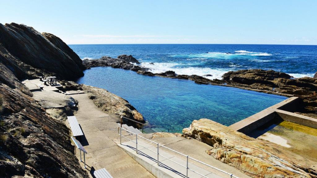Blue Pool in Pacific Drive Bermagui Australia| Photos, Reviews ...