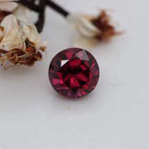 Buy Natural Ruby Gemstones | Brilliyond