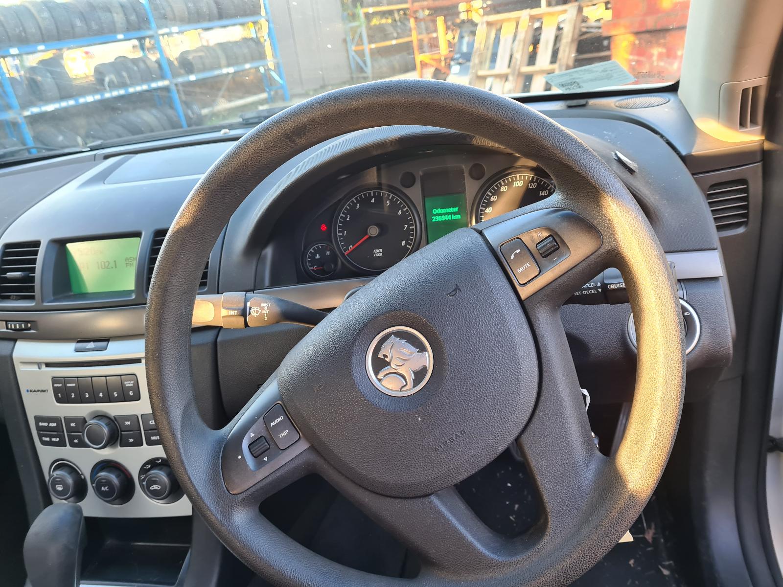 Airbag Module/Sensor Commodore Holden 2008