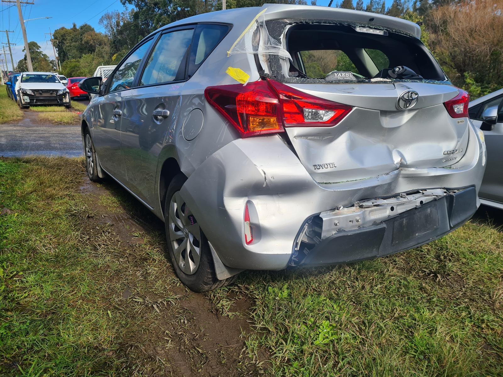Right Front Lower Control Arm Corolla Toyota 2013