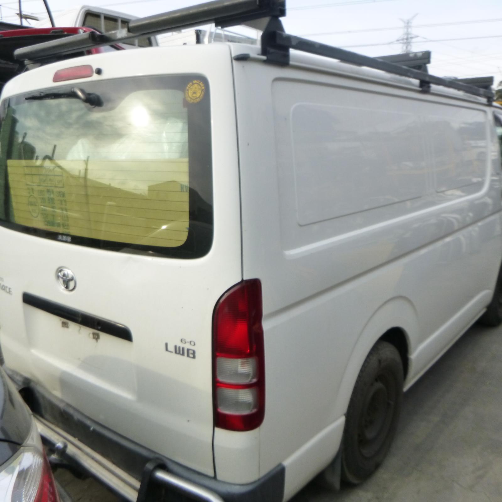 Rear Bumper Hiace Toyota 2006
