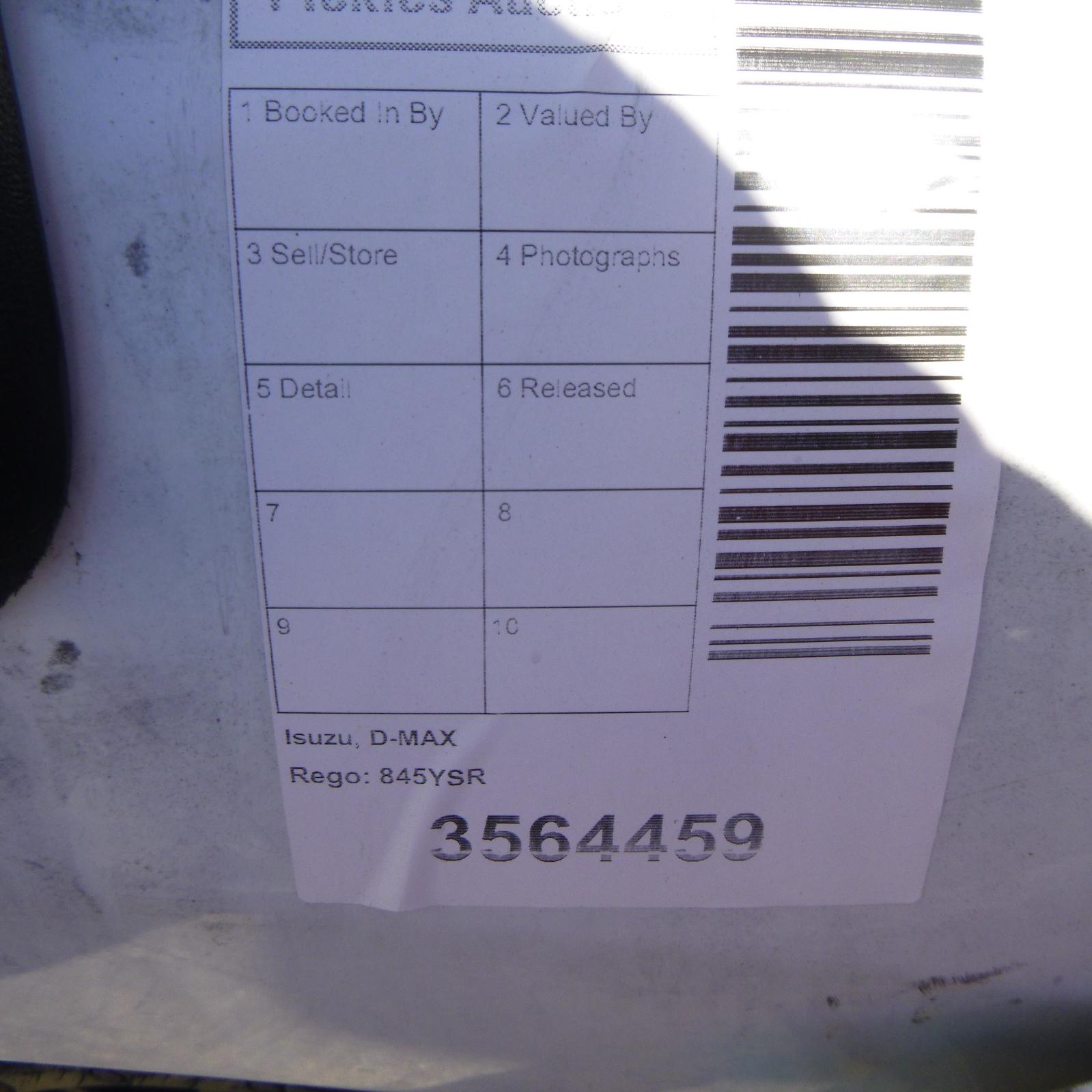 Bonnet Lock/Support Dmax Isuzu 2018