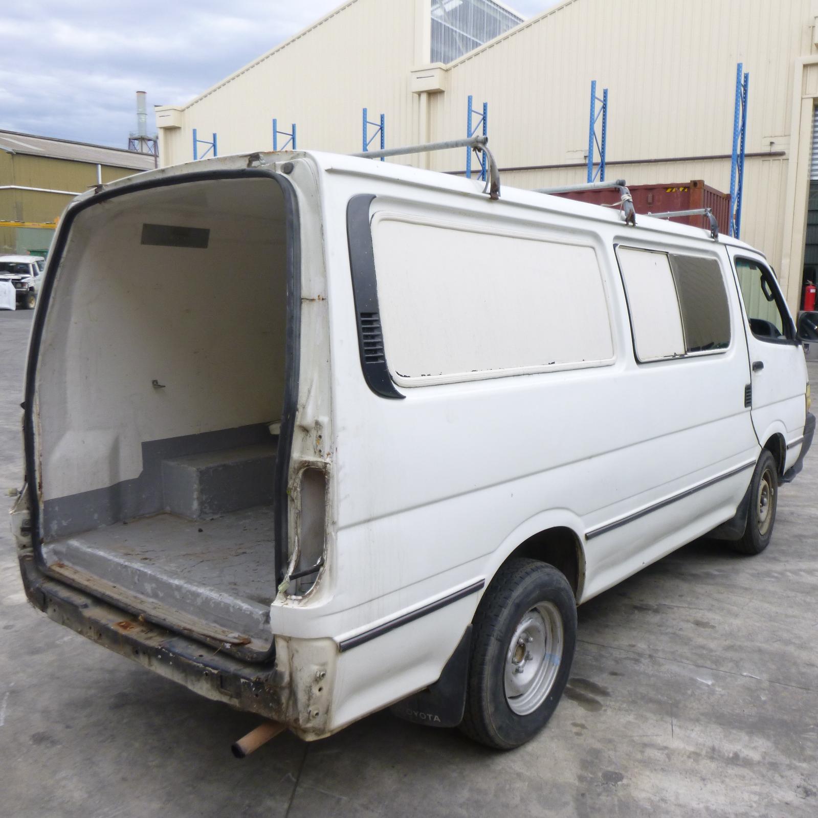Left Front Door Window Hiace Toyota 1993