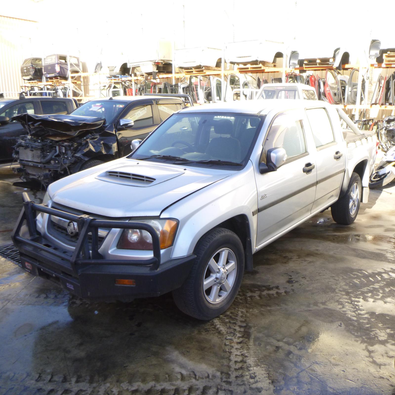 Bonnet Hinge/Strut Colorado Holden 2008