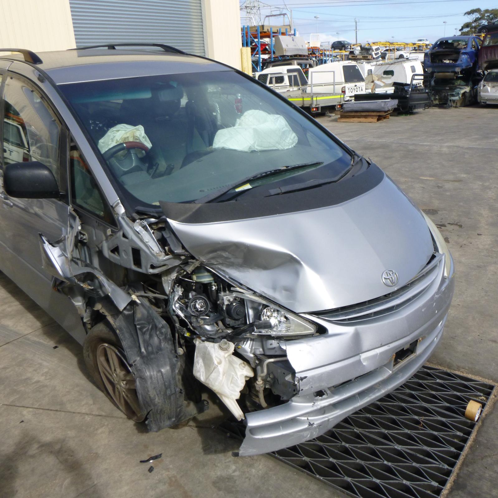 Rear Spoiler Tarago Toyota 2000