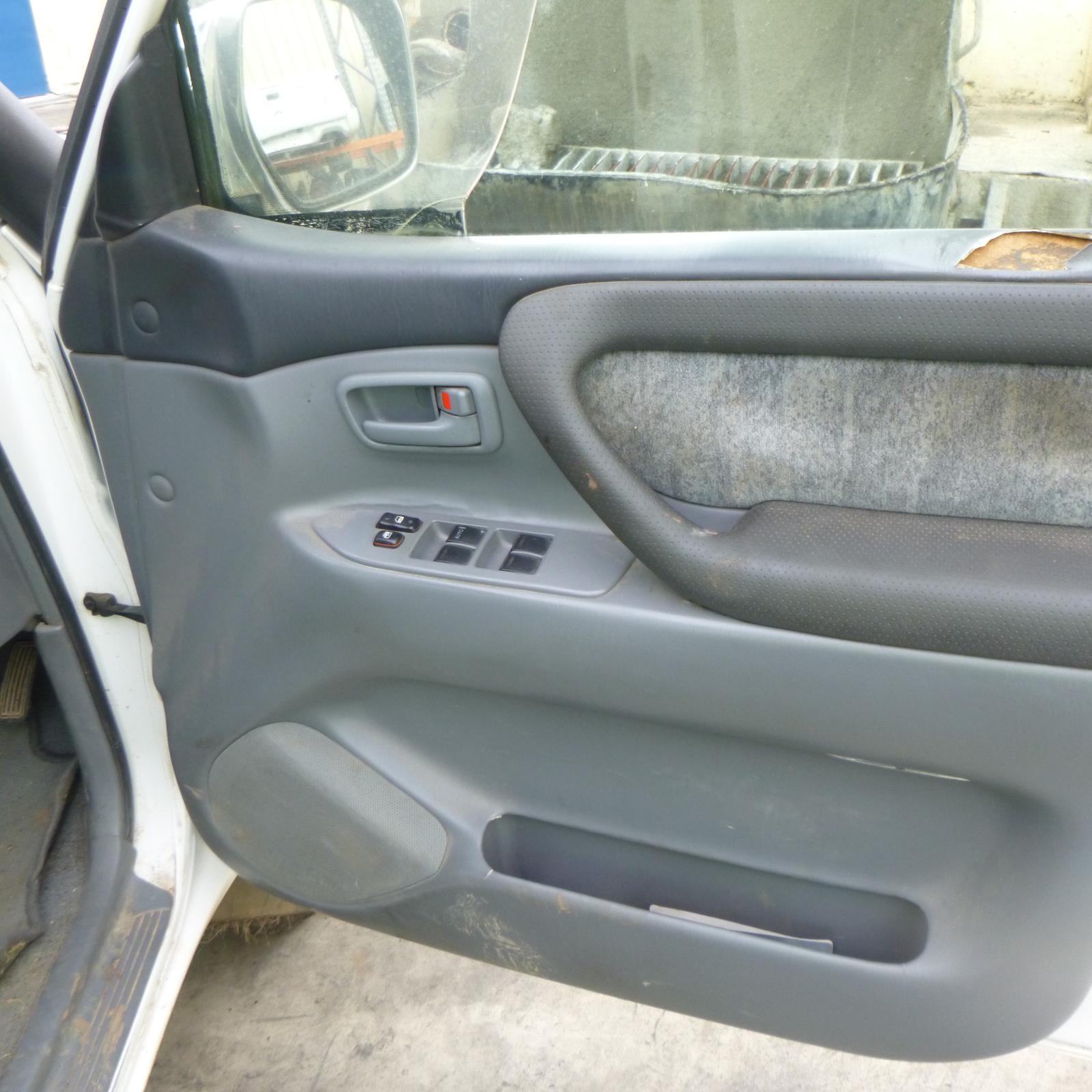 Left Rear Door Window Landcruiser Toyota 2001