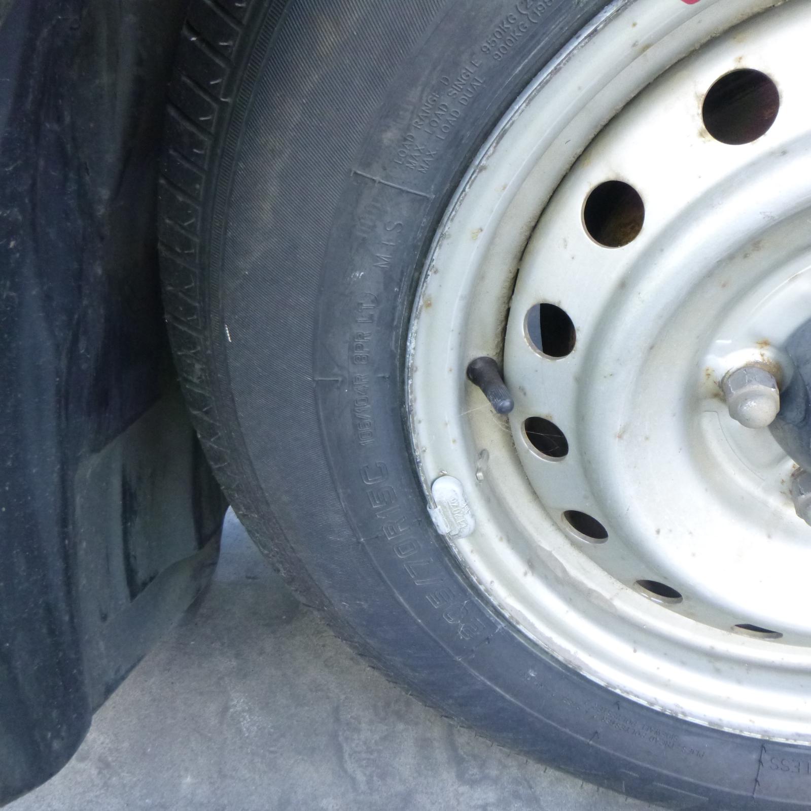 Left Indicator/Fog/Side Hilux Toyota 2012