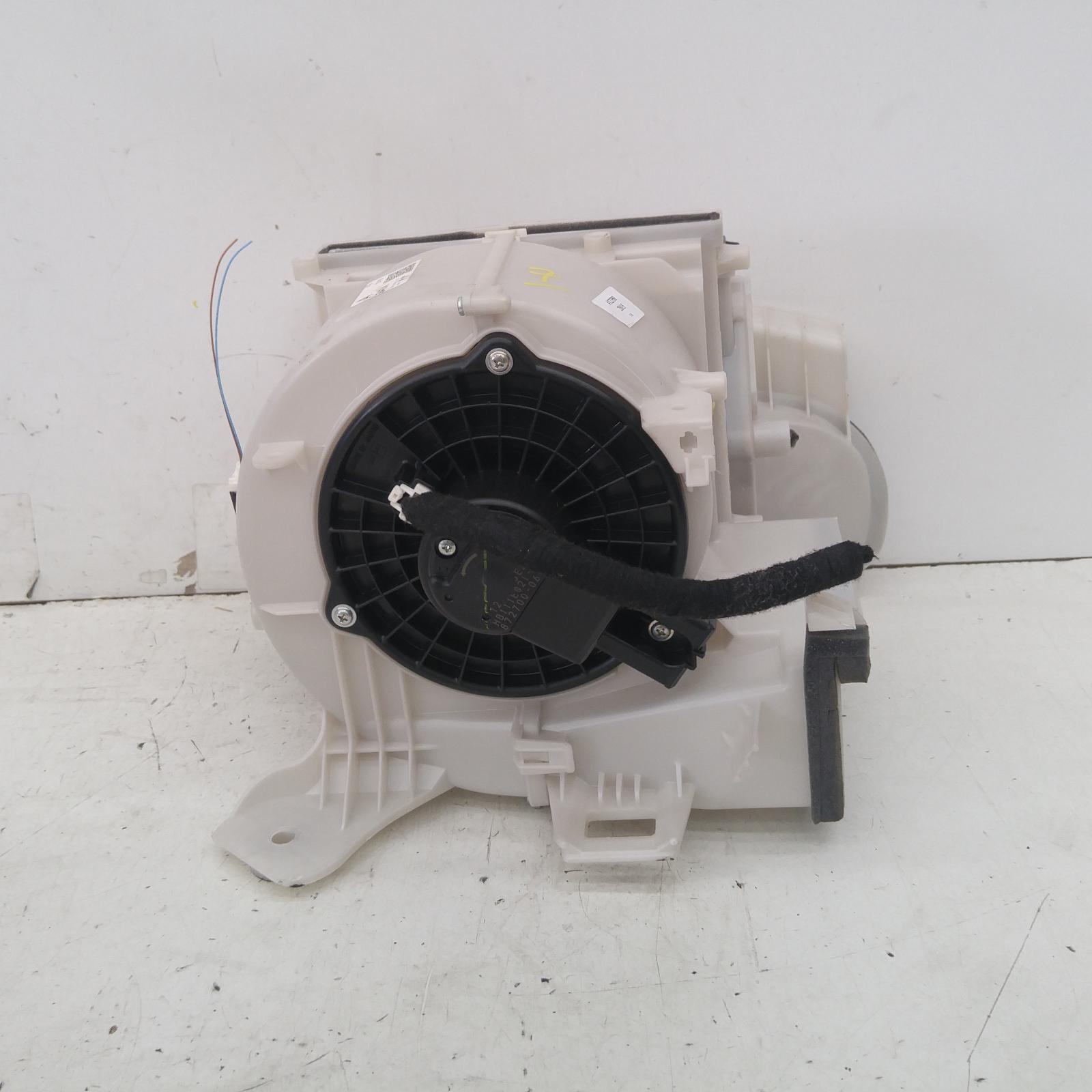 Heater Core/Box 3 Mazda 2015 Heater Core/Box 3 Mazda 2015