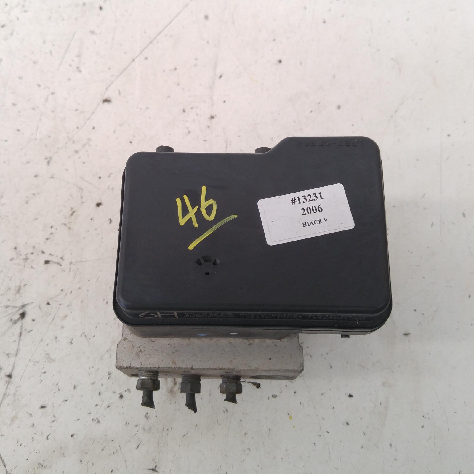 Abs Pump/Modulator Hiace Toyota 2006