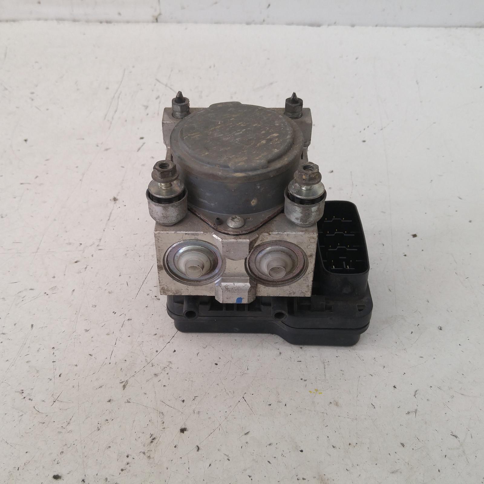 Abs Pump/Modulator Hiace Toyota 2006