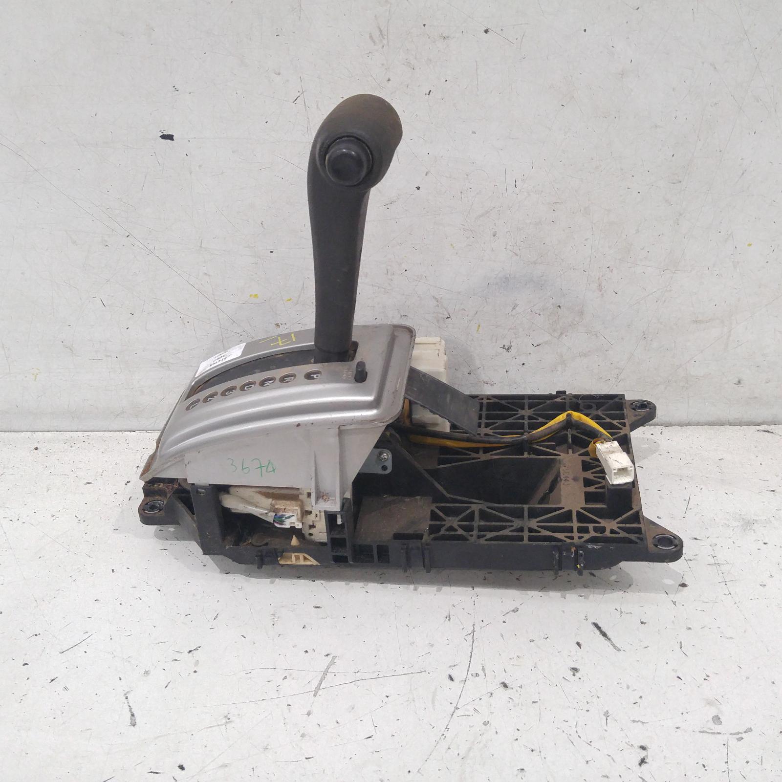 Gear Stick/Shifter Rodeo Holden 2007