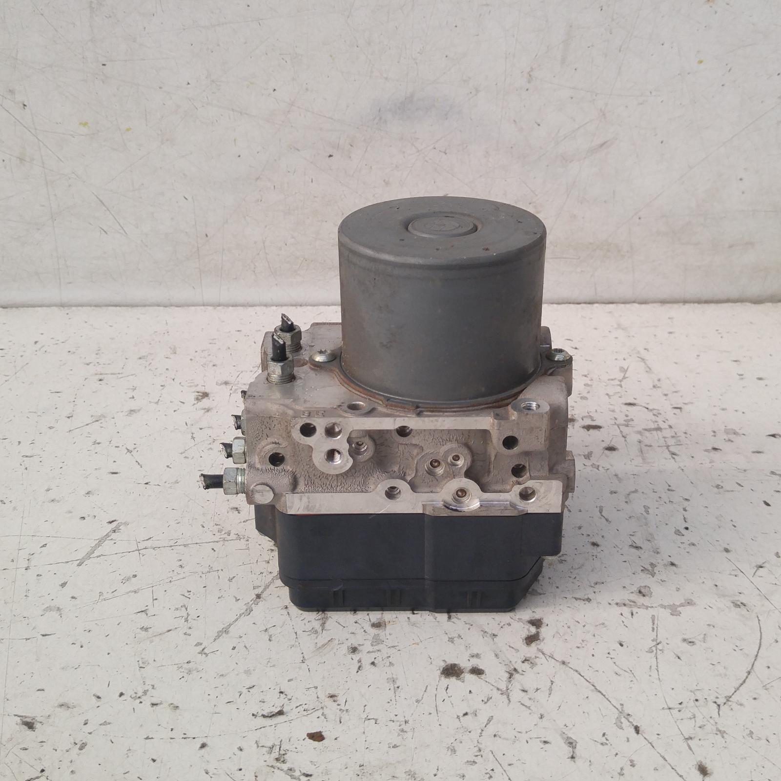 Abs Pump/Modulator Rav4 Toyota 2015