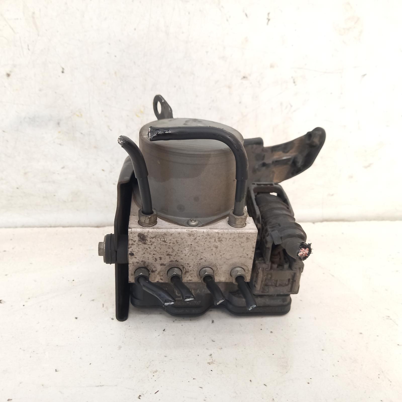 Abs Pump/Modulator Hiace Toyota 2015