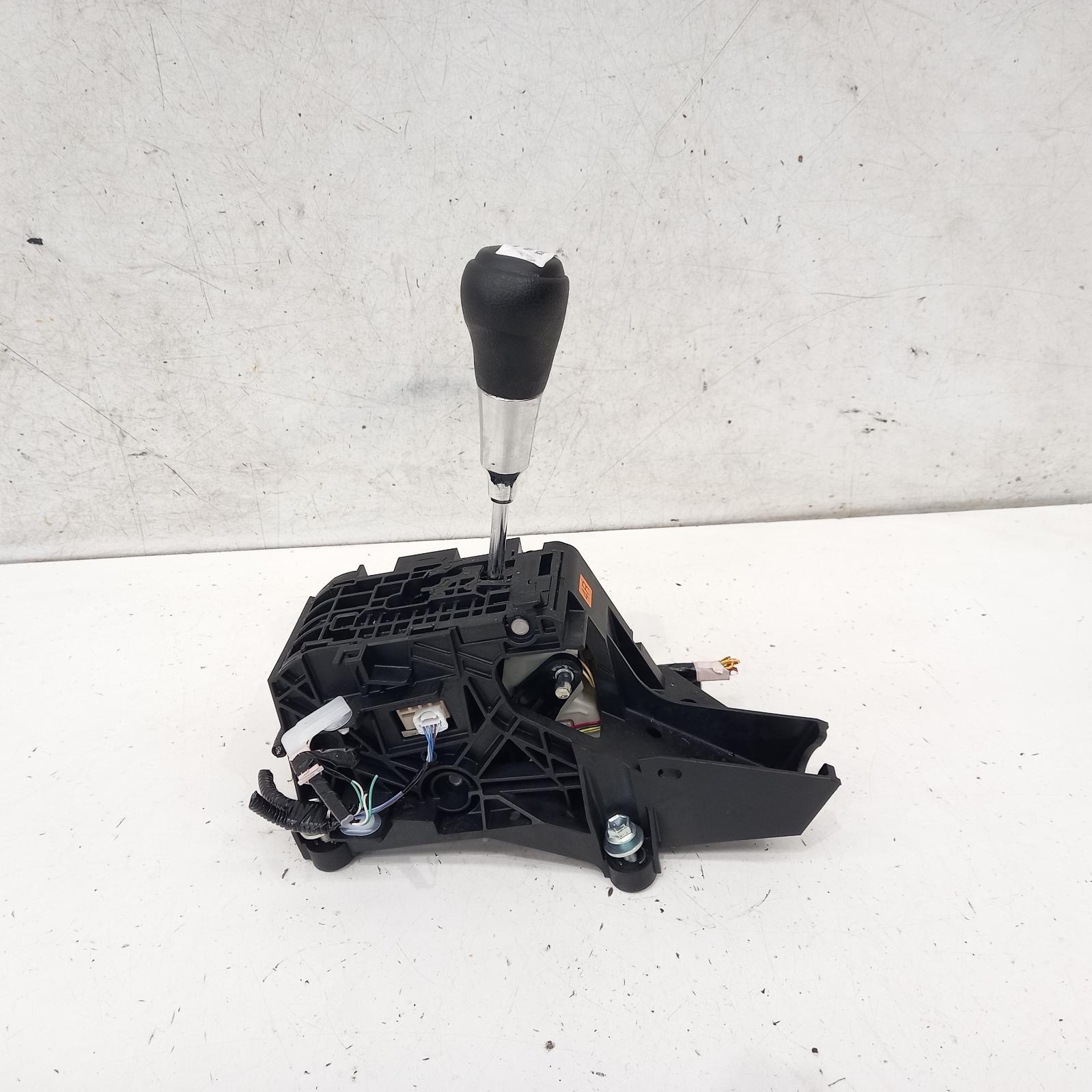 Gear Stick/Shifter Rav4 Toyota 2016