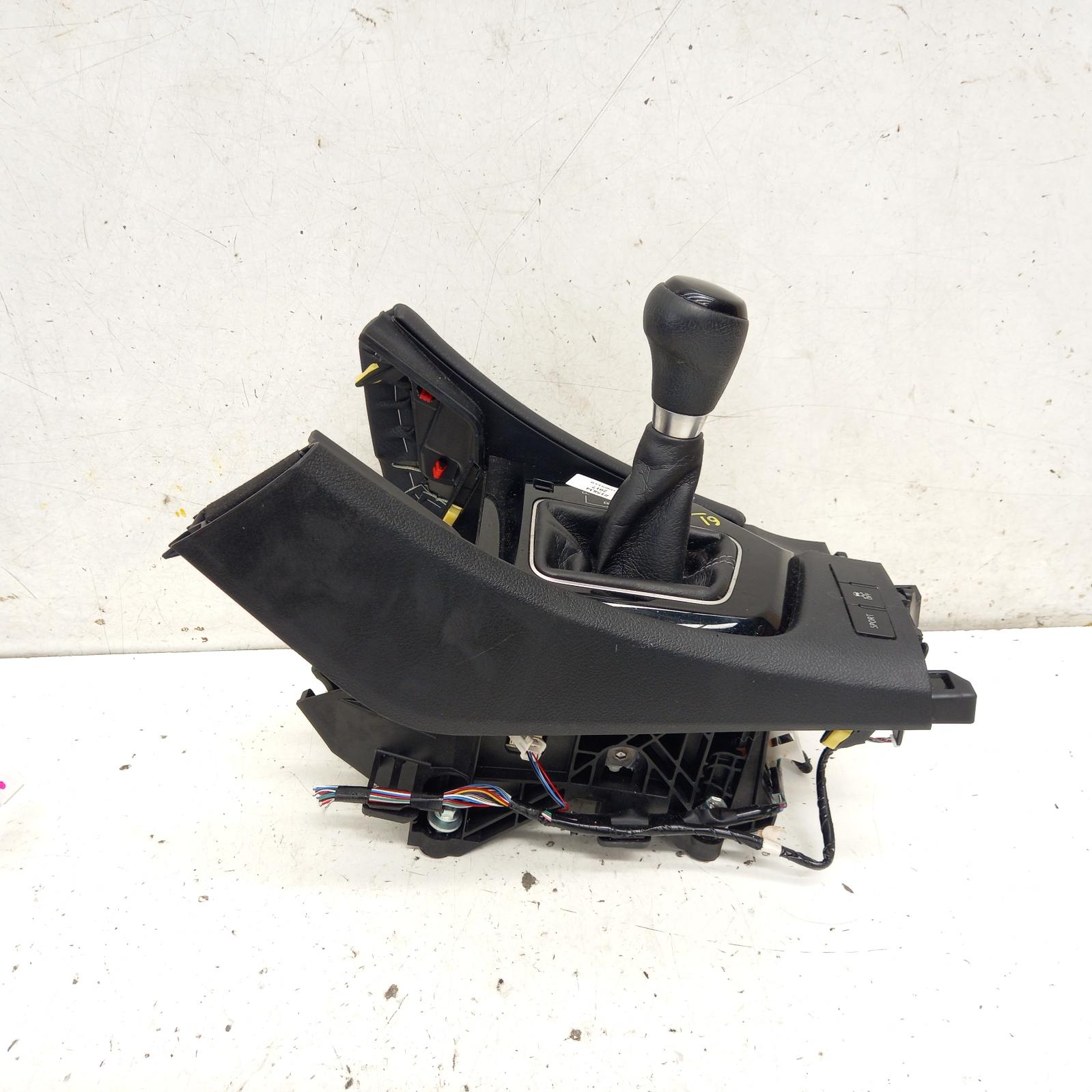 Gear Stick/Shifter Corolla Toyota 2017
