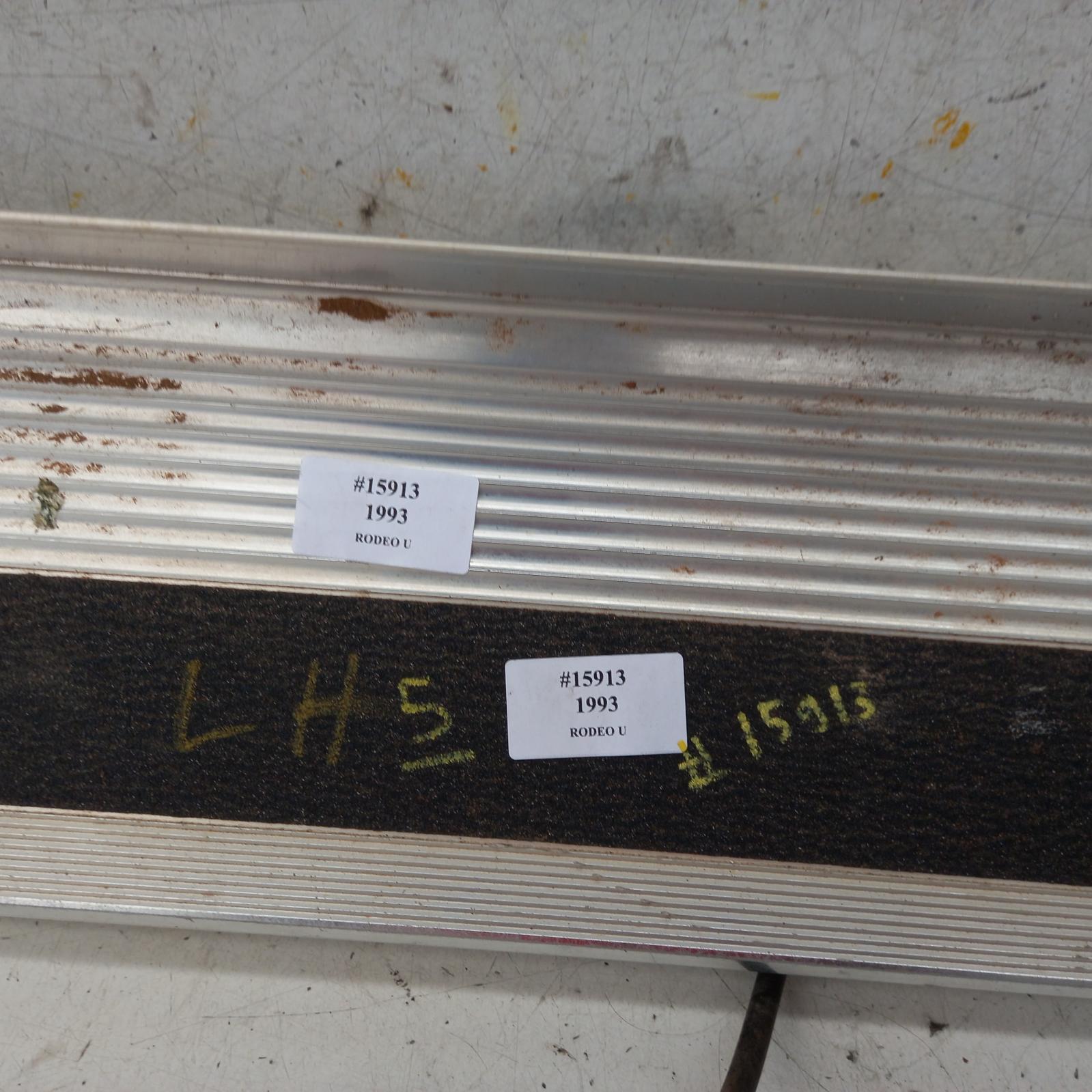 Side Step/Skirt Rodeo Holden 1993