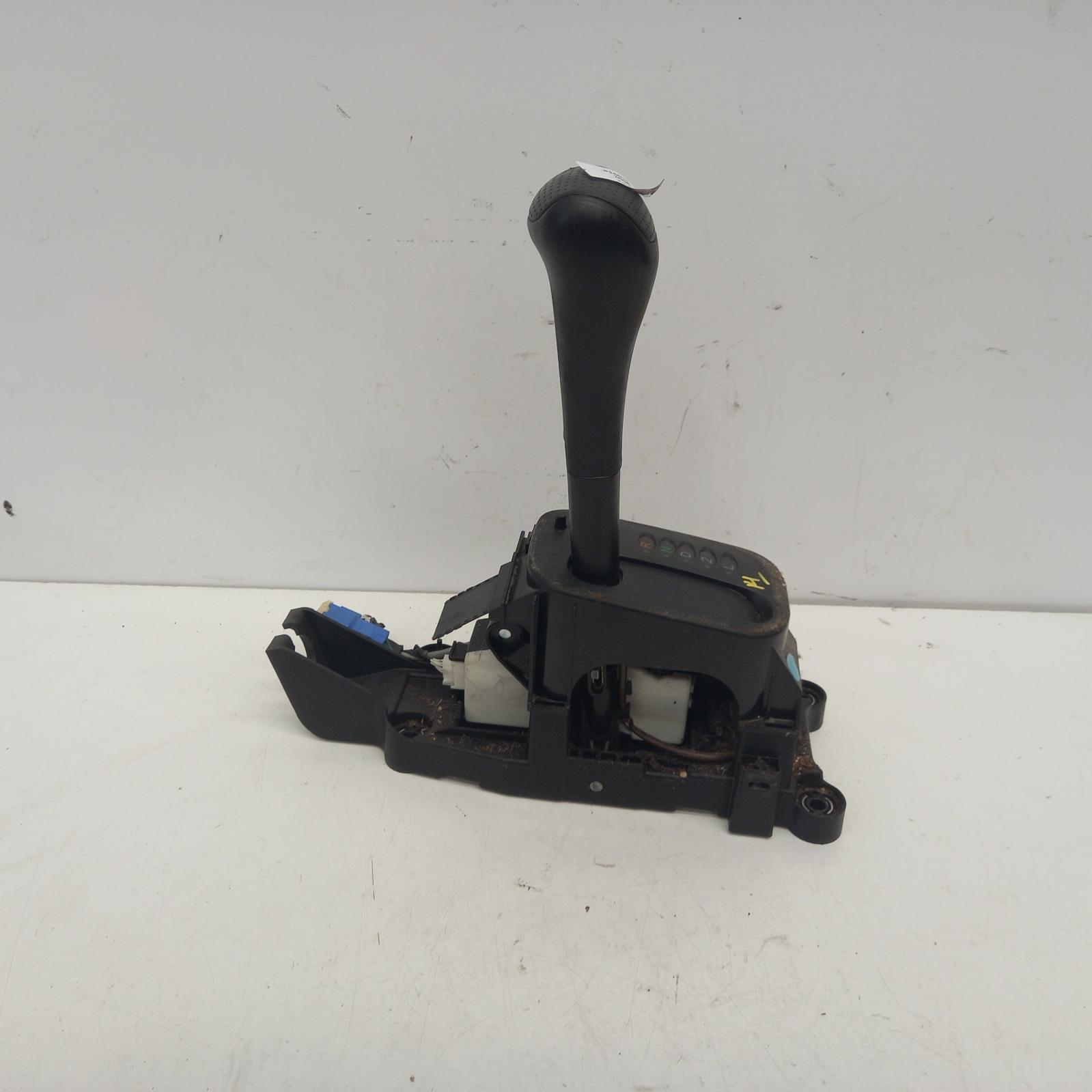 Gear Stick/Shifter Rav4 Toyota 2005