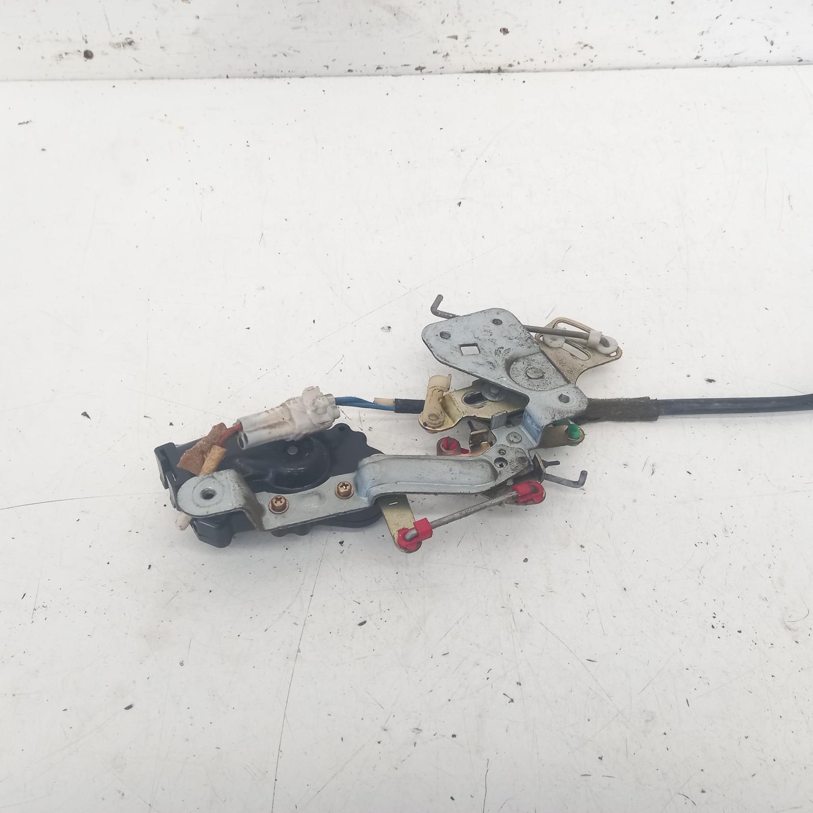 Door/Boot/Gate Lock Hiace Toyota 2002