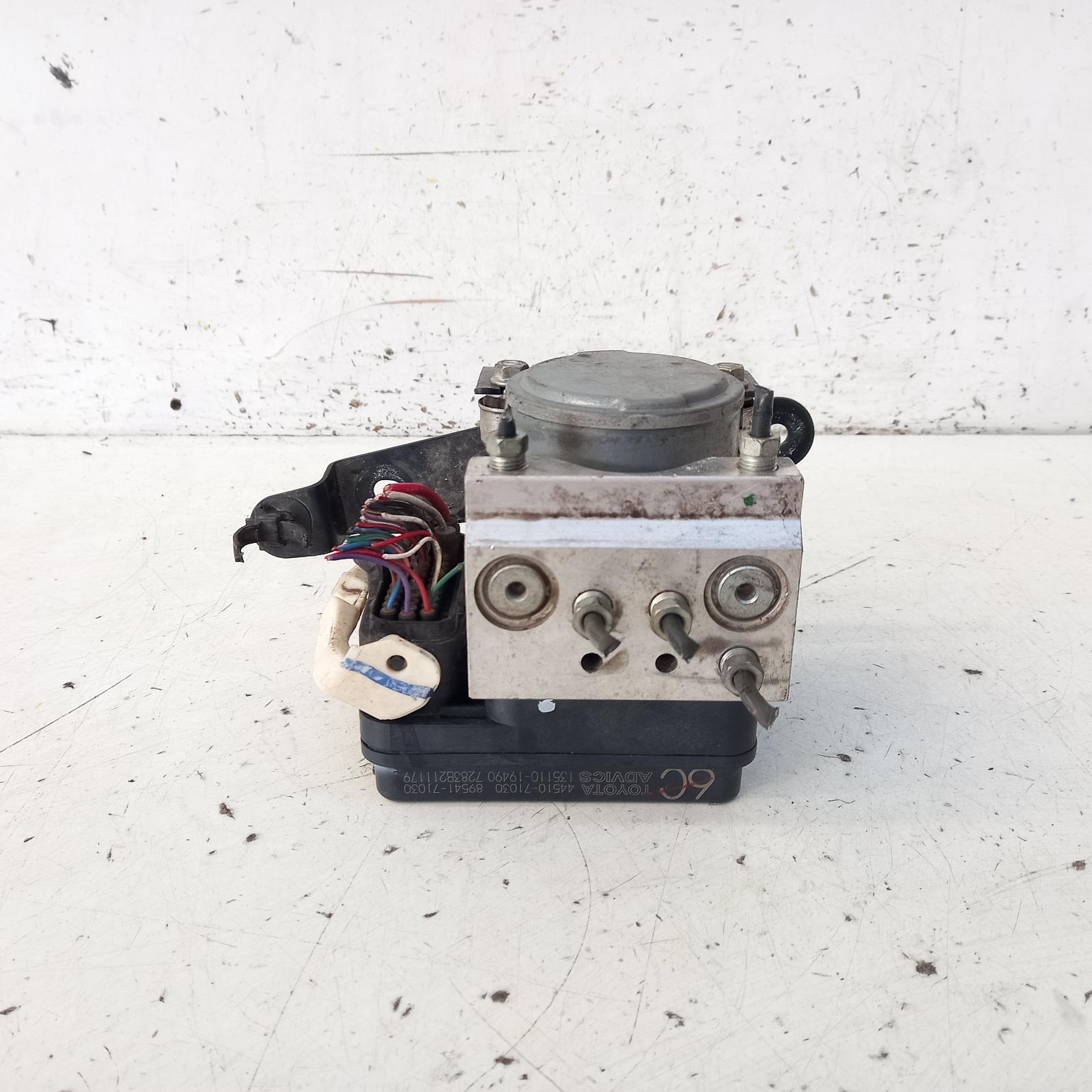 Abs Pump/Modulator Hilux Toyota 2013