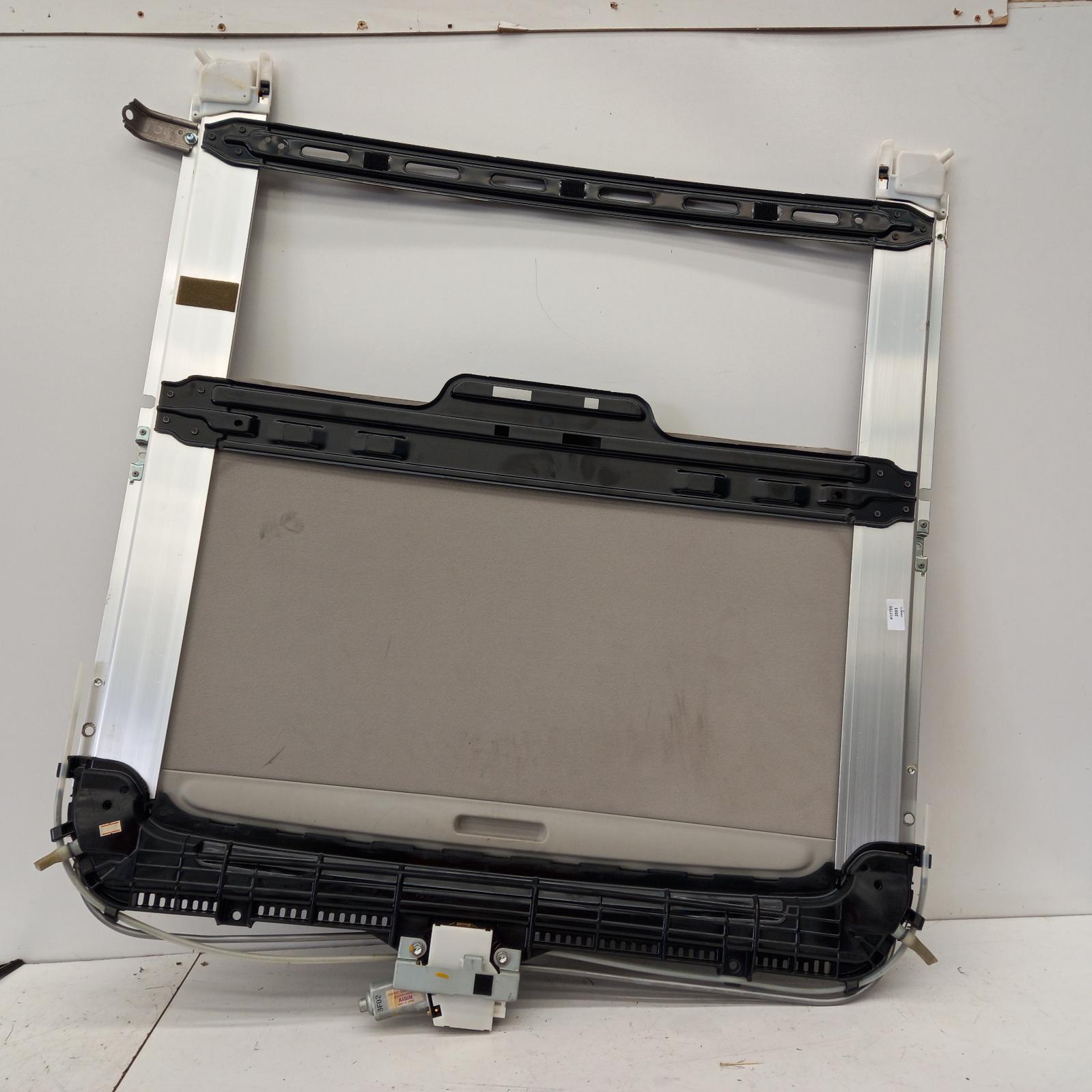 Roof Glass/Sunroof/T Camry Toyota 2003