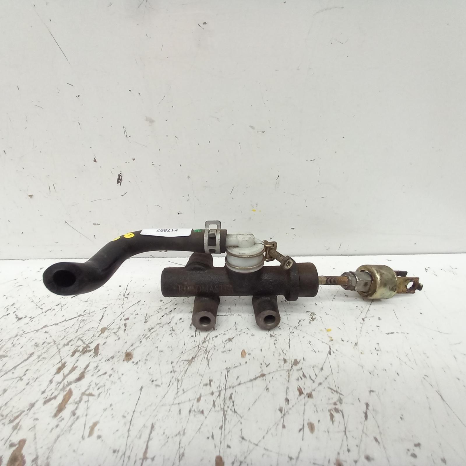 Clutch Master Cylind Hiace Toyota 2001