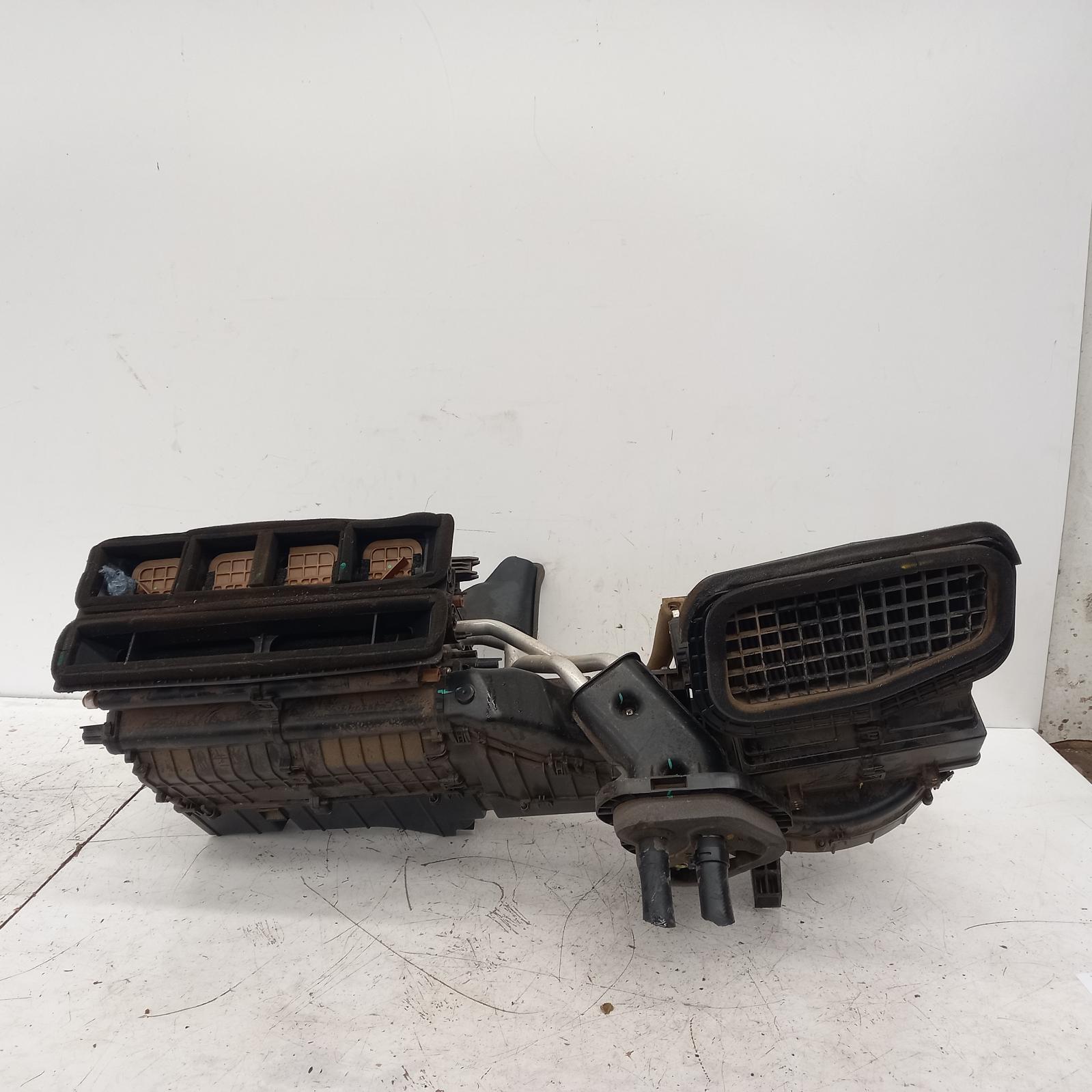 Heater Core/Box Navara Nissan 2016