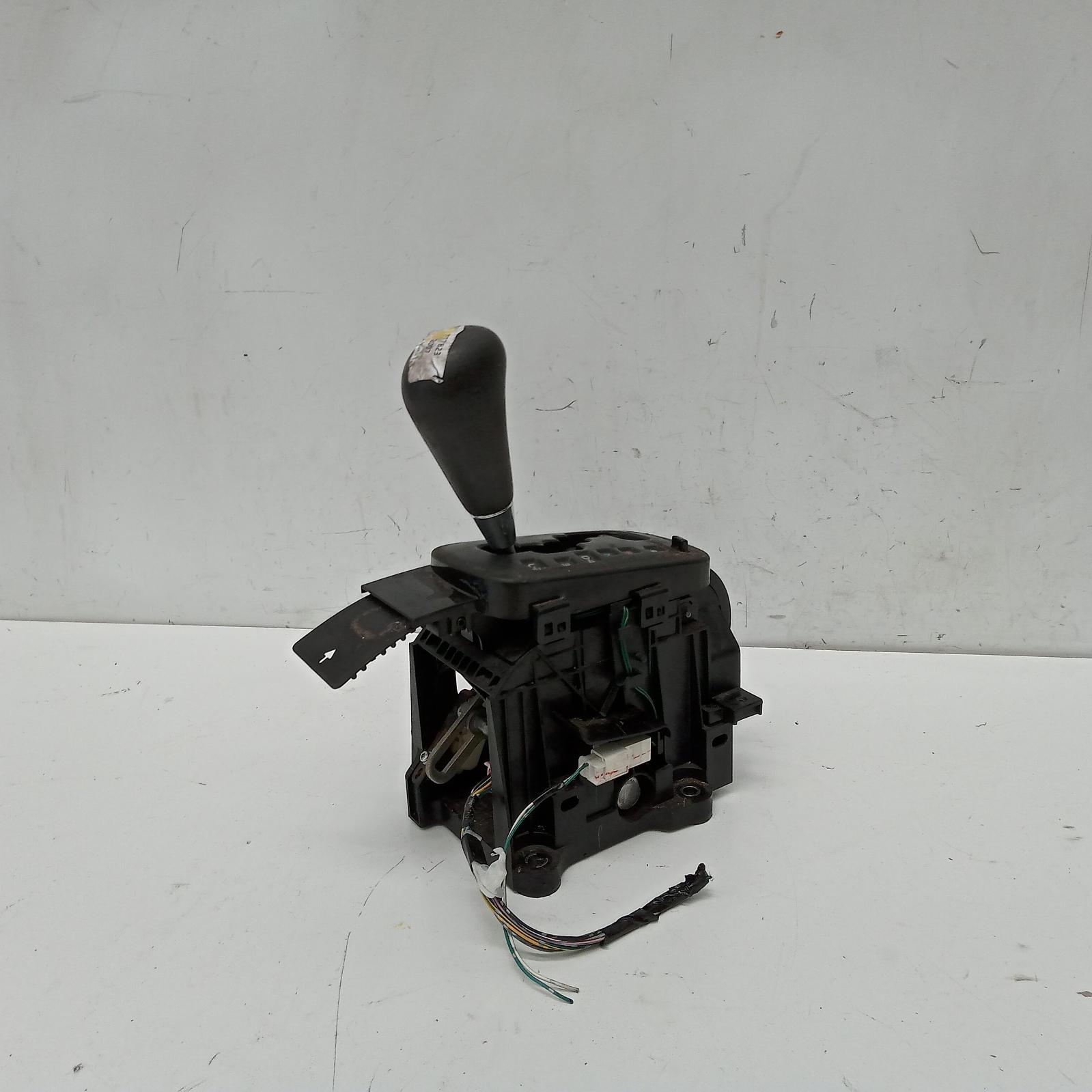 Gear Stick/Shifter Hilux Toyota 2007