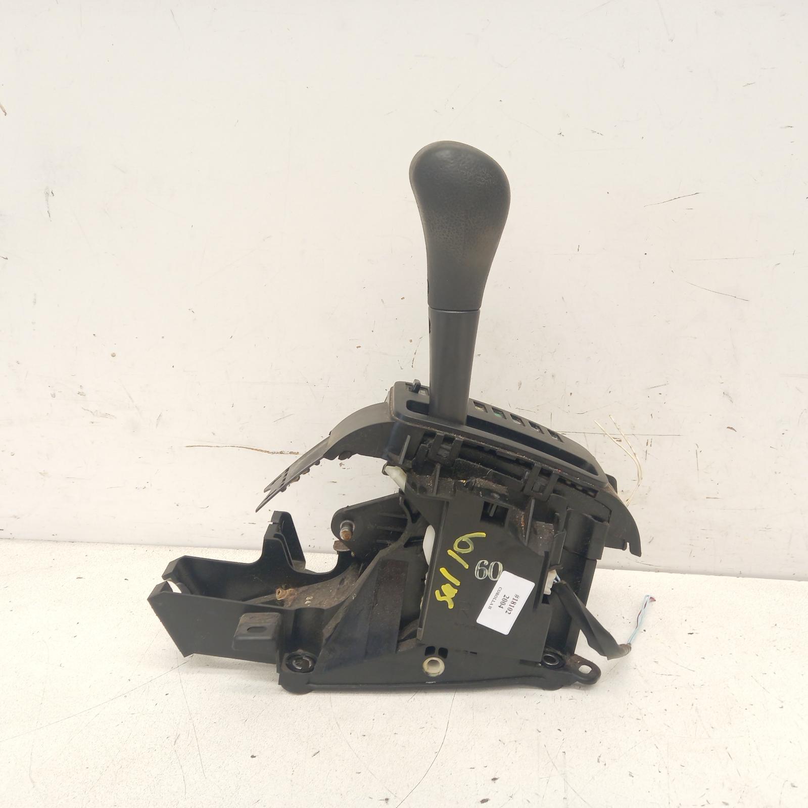 Gear Stick/Shifter Corolla Toyota 2004