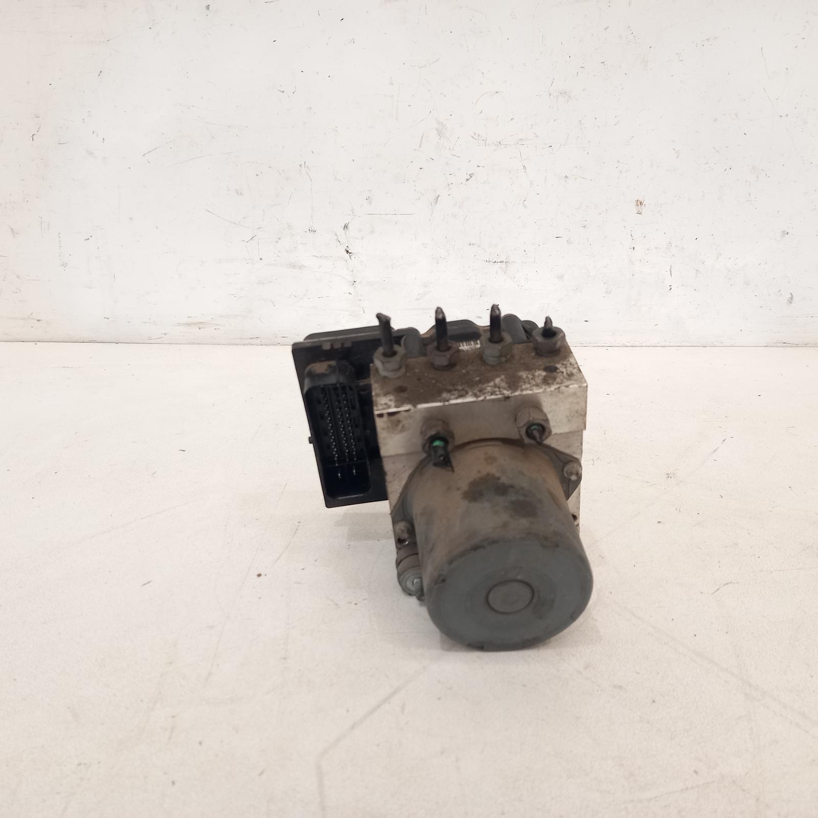 Abs Pump/Modulator Commodore Holden 2010