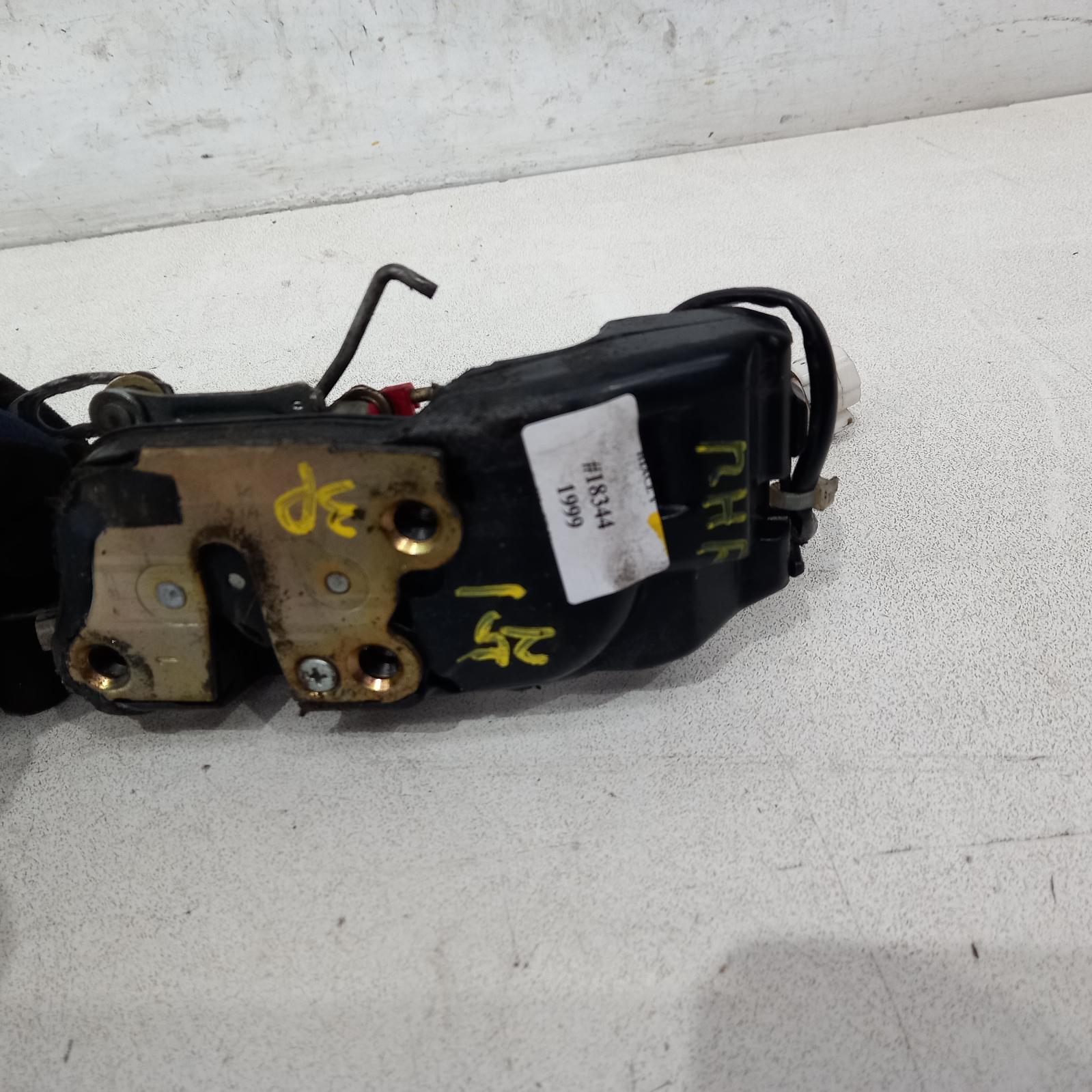 Door/Boot/Gate Lock Hiace Toyota 1999