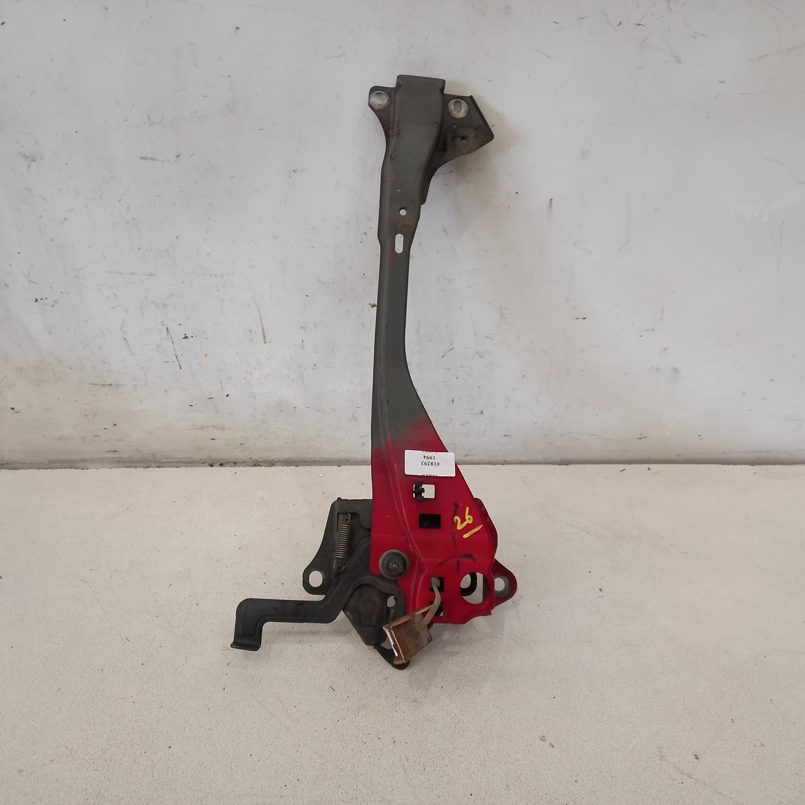 Bonnet Lock/Support Laser Ford 1994