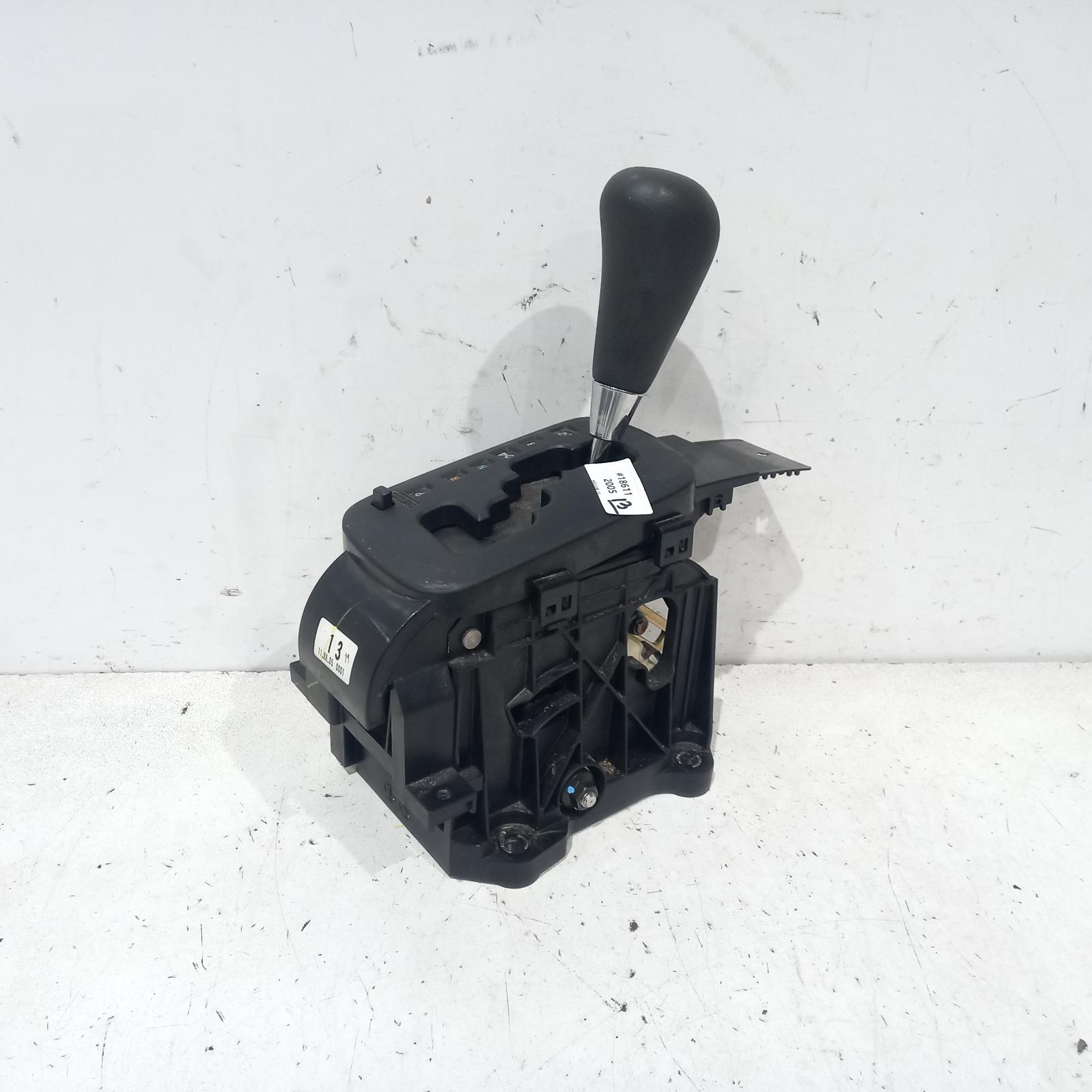 Gear Stick/Shifter Hilux Toyota 2005