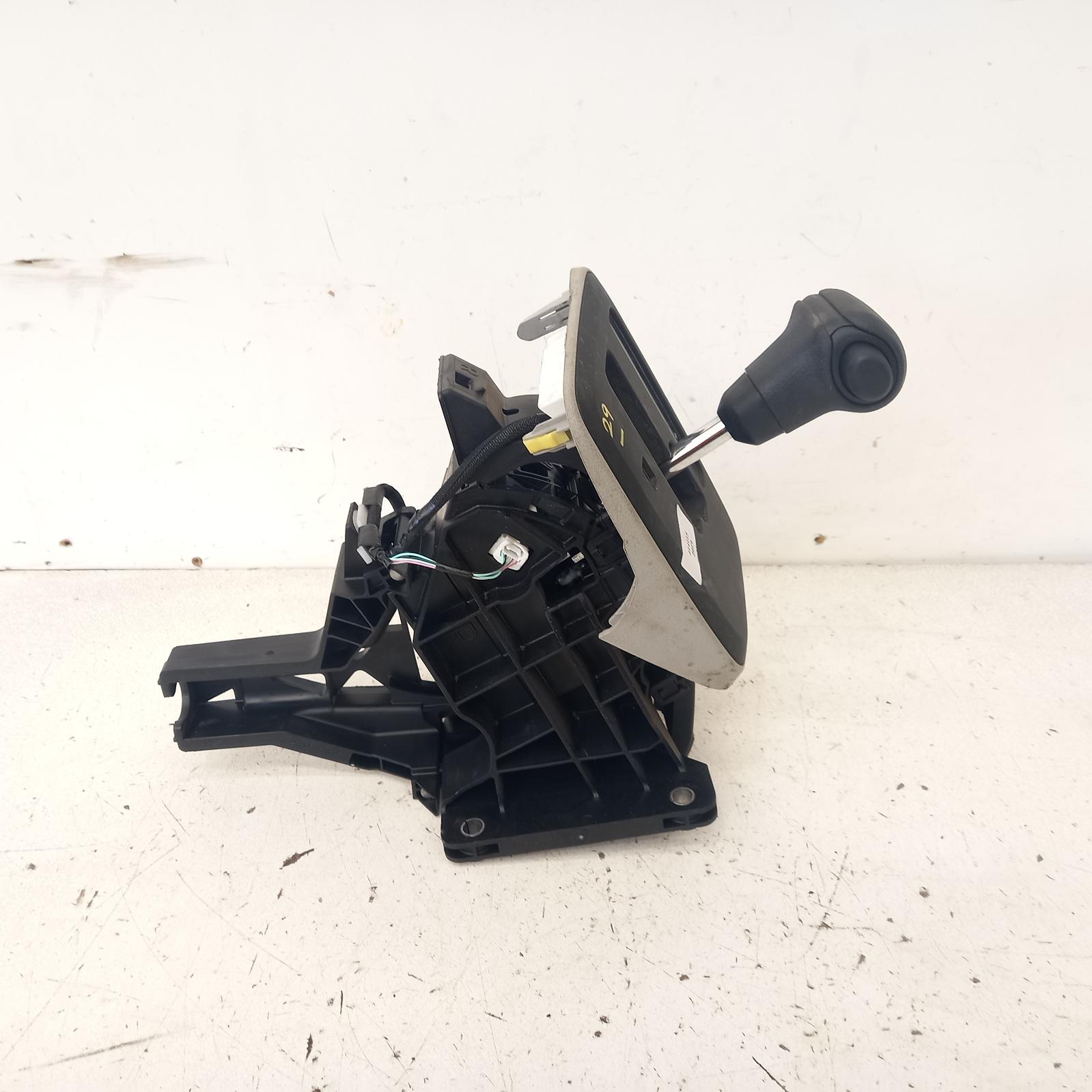 Gear Stick/Shifter Hiace Toyota 2019