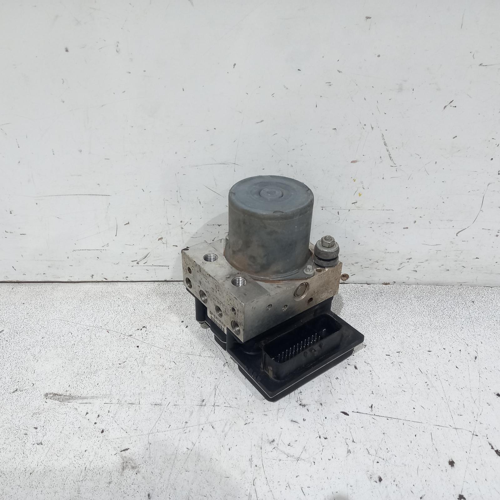 Abs Pump/Modulator Commodore Holden 2007