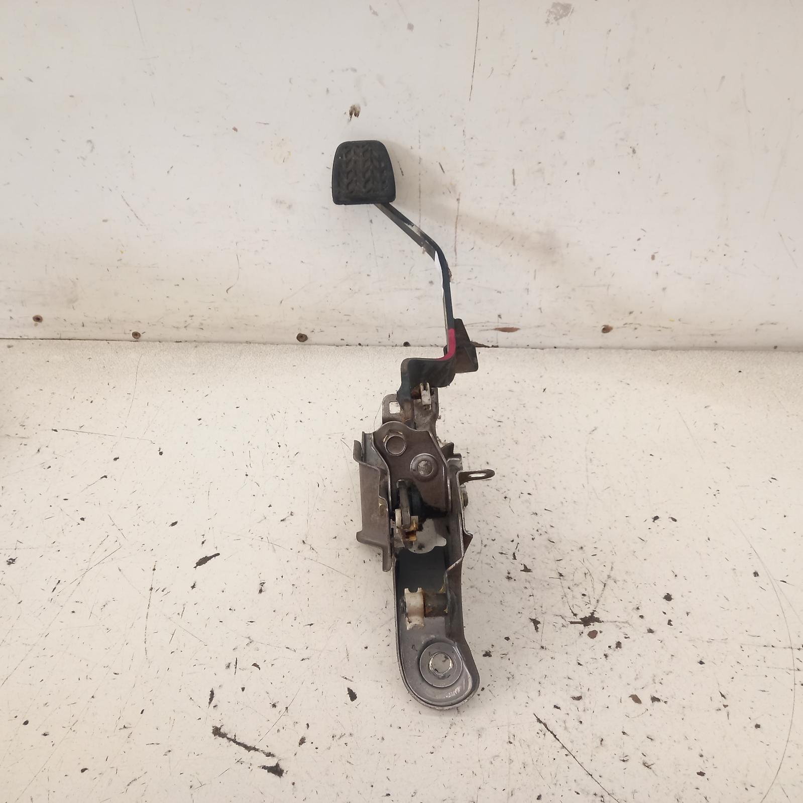 Pedal Assembly Rav4 Toyota 2000