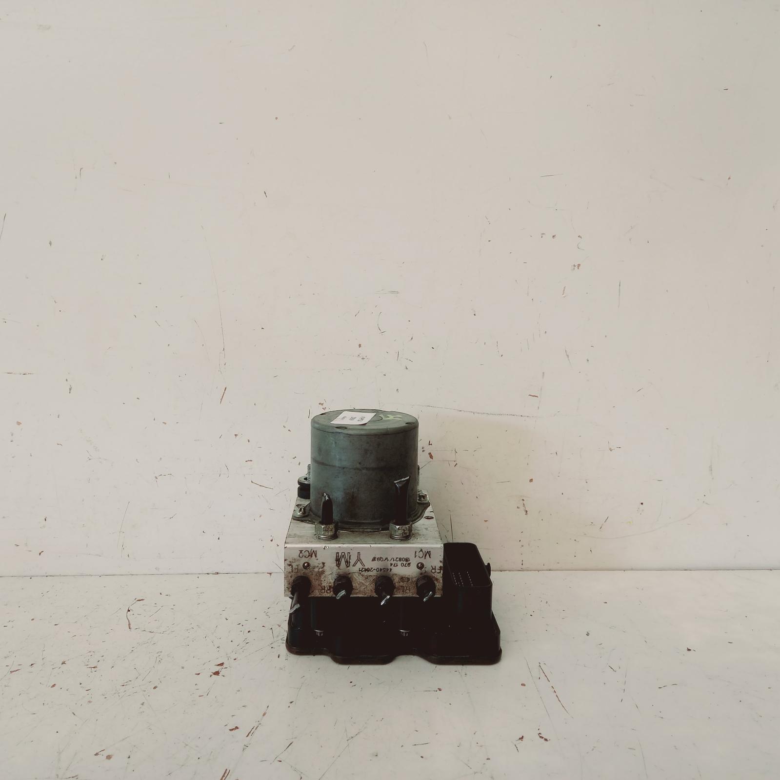 Abs Pump/Modulator Hiace Toyota 2019