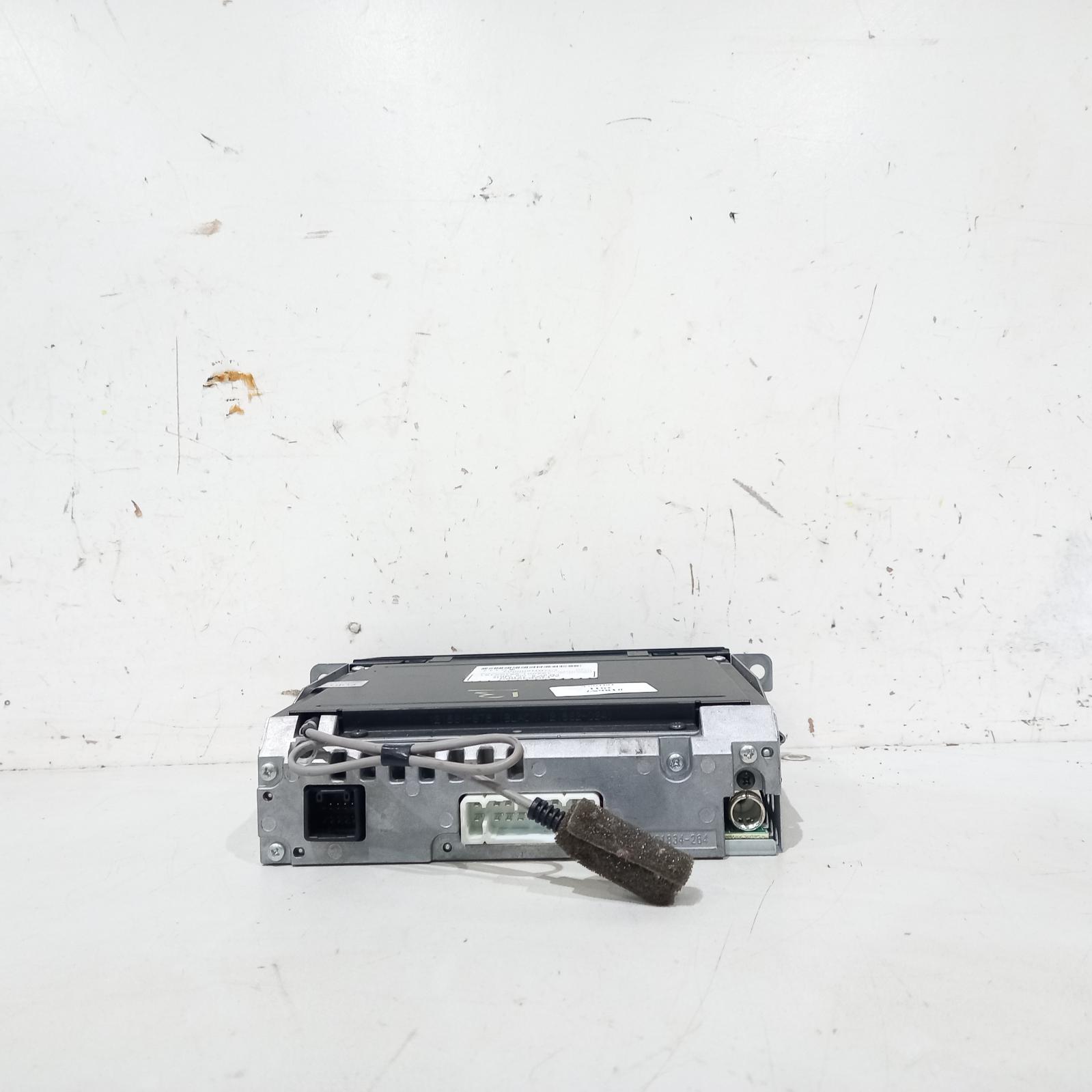 Radio/Cd/Dvd/Sat/Tv Triton Mitsubishi 2011