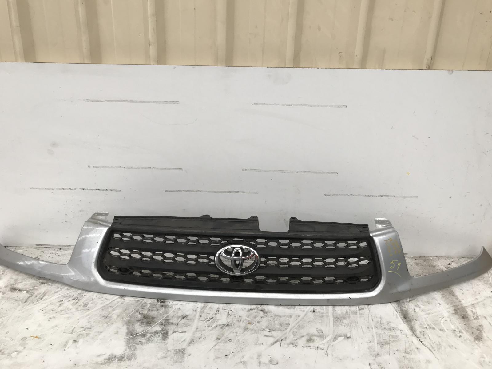 Grille Rav4 Toyota 2002