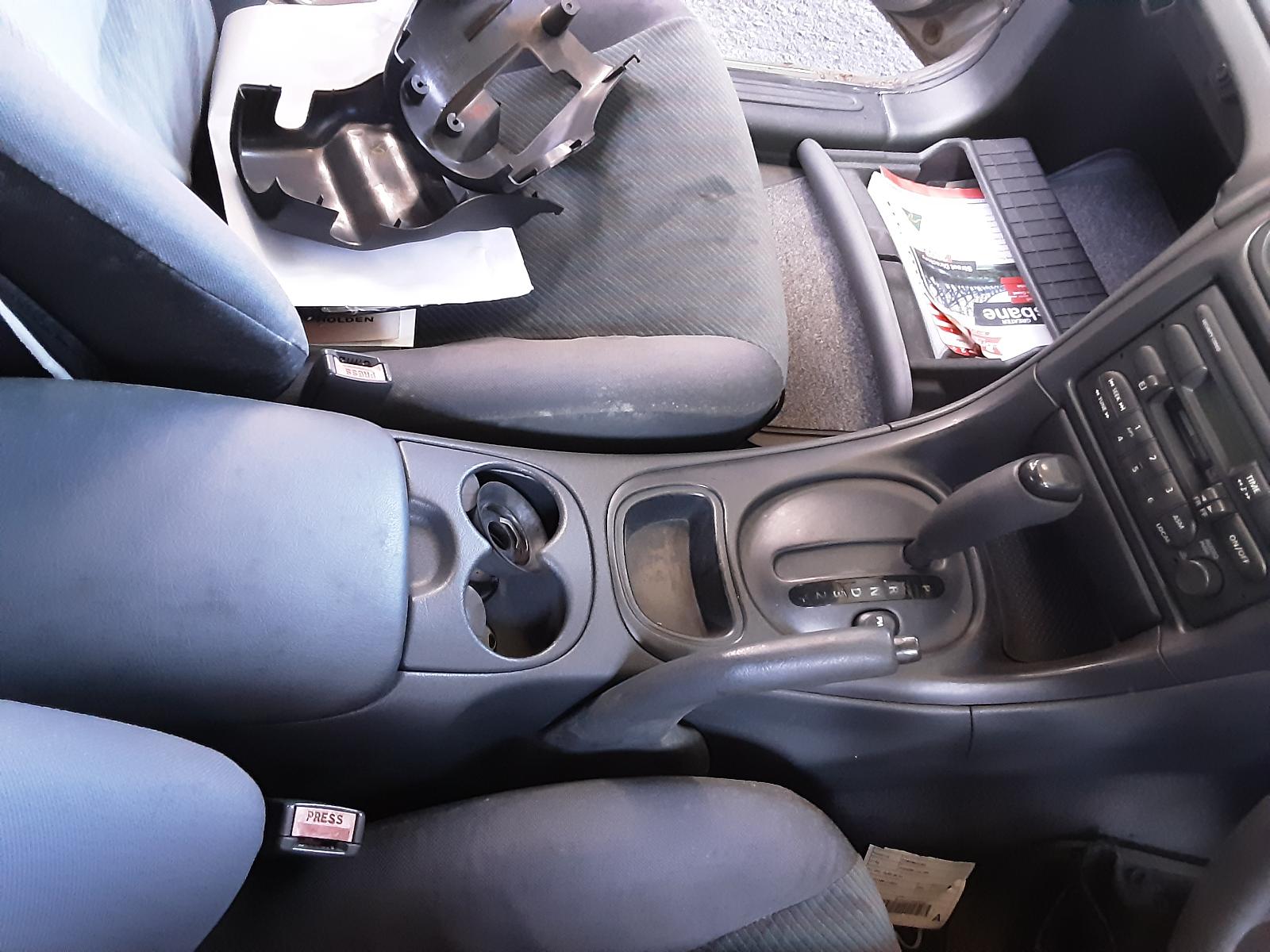 Air Cleaner Duct/Hos Commodore Holden 2000