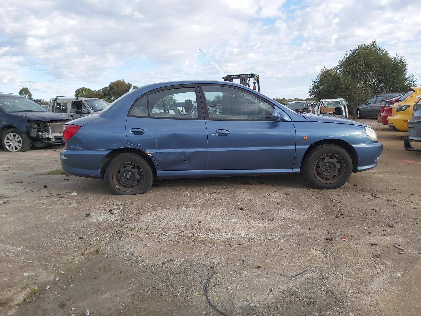 Right Indicator/Fog/Side Rio Kia 2002