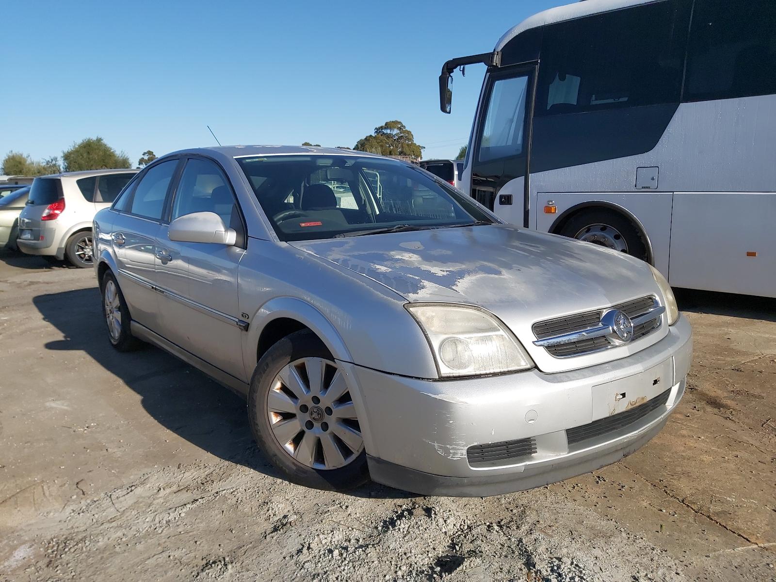 Bonnet Lock/Support Vectra Holden 2004