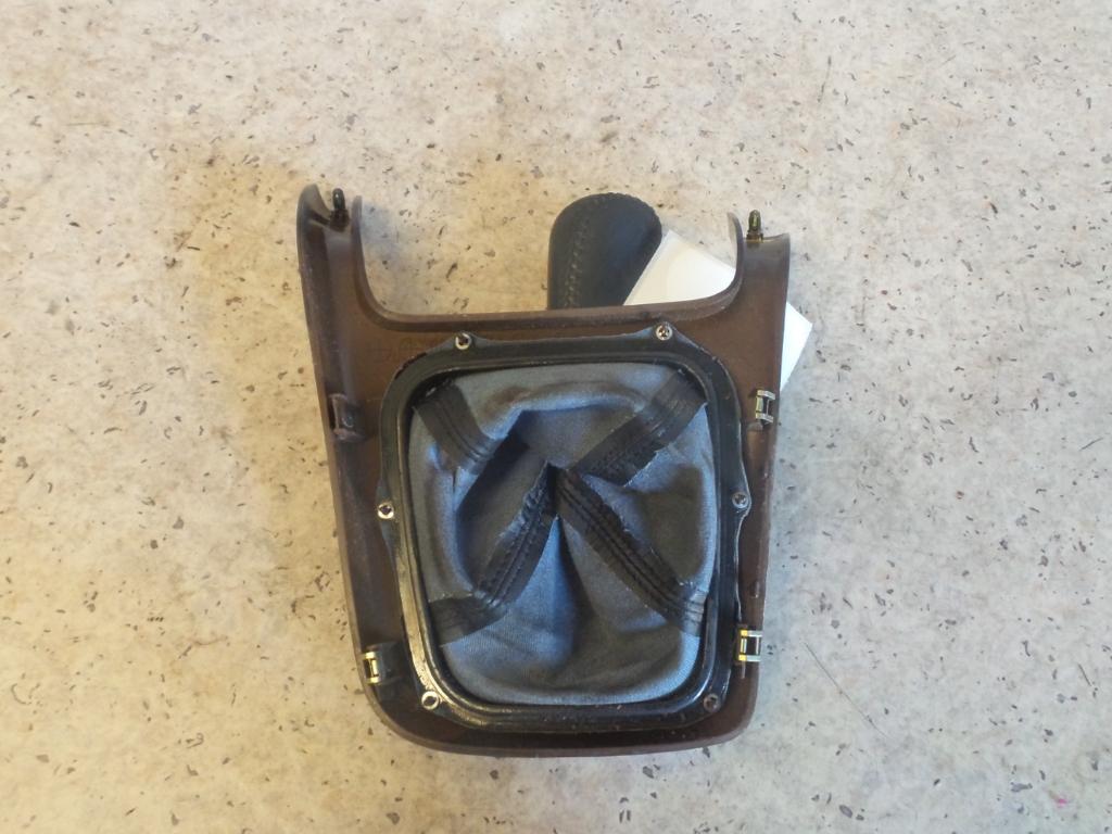Gear Stick/Shifter Outback Subaru 2001