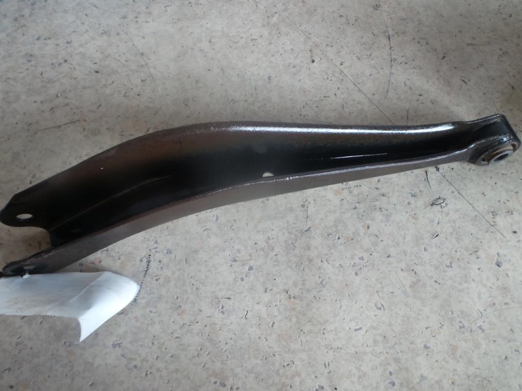 Left Rear Trailing Arm Outback Subaru 2001