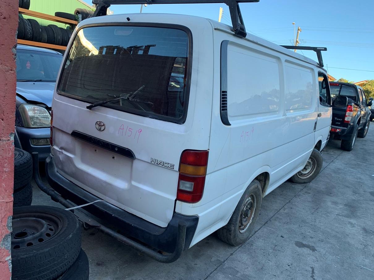 Fuel Pump Hiace Toyota 2001