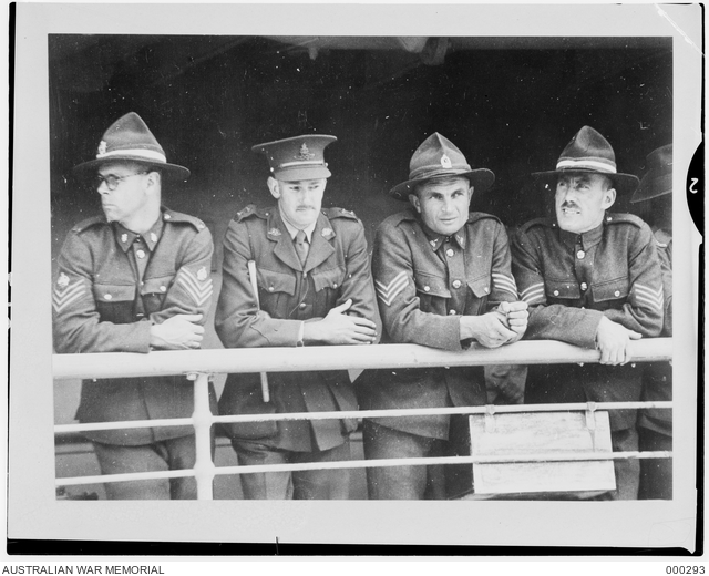 MELBOURNE - NEW ZEALAND AND AUSTRALIAN ADVANCE PARTY OF THE A.I.F. ARMY ...