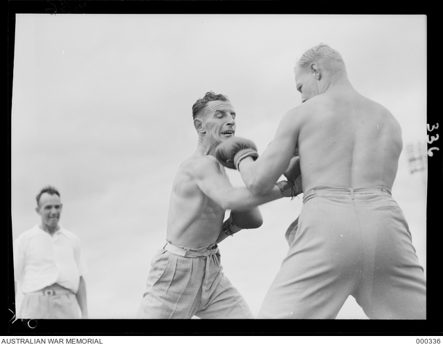 BOXING QUEENSLAND REPRESENTATIVES AT THE 1ST ARMY SCHOOL OF PHYSICAL ...
