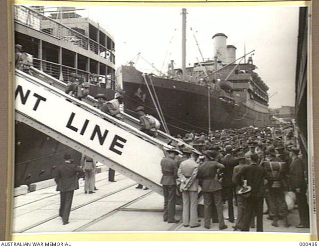 6TH DIVISION. A.I.F. TROOPS EMBARKING. ARMY. EMBARKATION. | Australian ...
