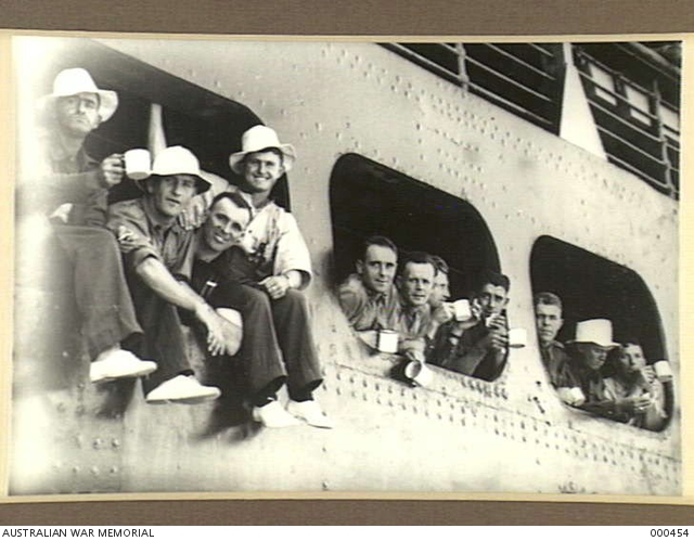 A GROUP OF 6TH DIVISION AIF TROOPS ABOARD TROOPSHIP. EMBARKATION ...